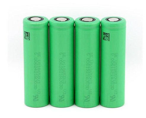 China Flattop Cylindrical Rechargeable Battery , 18650 Battery Cell 4.2V Charge Voltage supplier